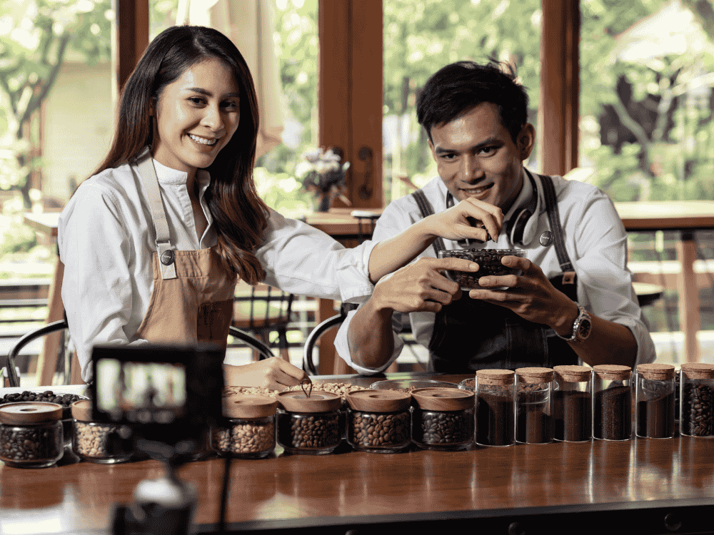 How To Film A Day In The Life Café Vlog With Great Audio