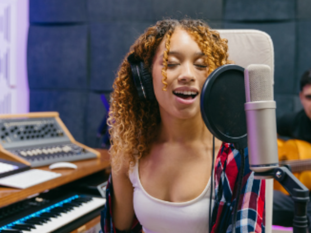 Professional Condenser Microphone Guide: Top Picks & Setup Tips