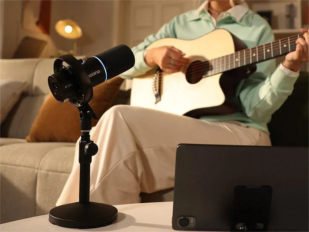 Phone-Ready Wireless Podcast Mic for Pro Audio Without Cables