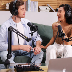 Using 2 Mics for Podcasting: Best Podcast Microphone Setup & Tips